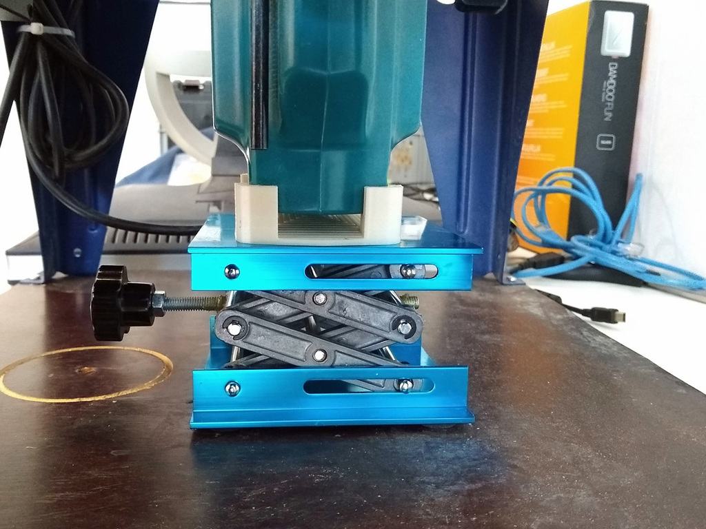 Makita 3620 router lift spacer by Coat | Download free STL model ...