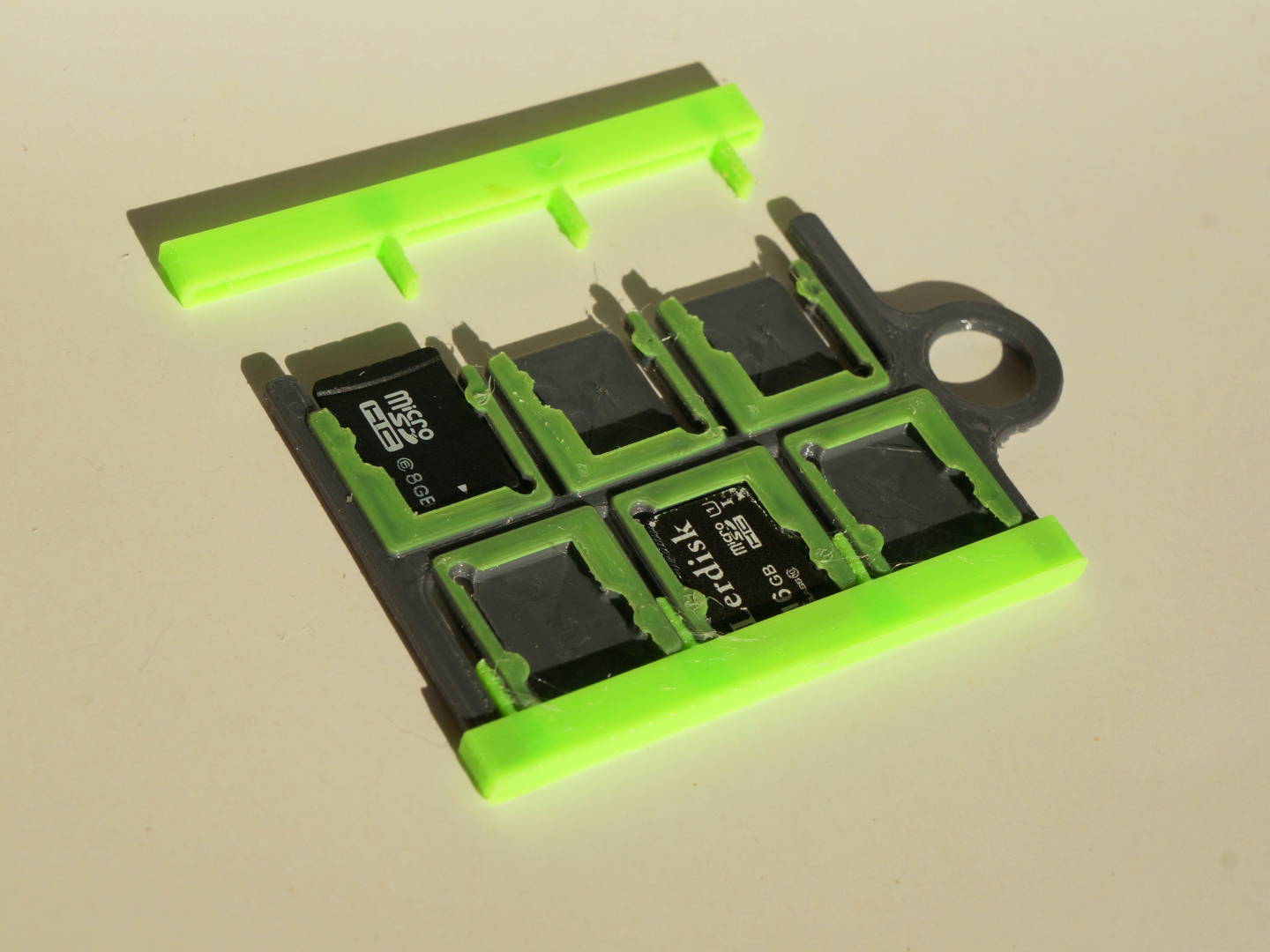 slim μSD clip card par Jack | Téléchargez gratuitement un modèle STL ...