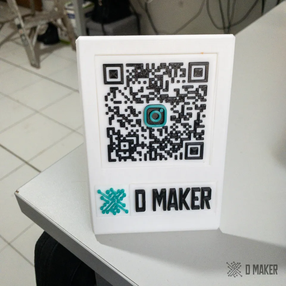Promotional display with QR by DMaker | Download free STL model ...