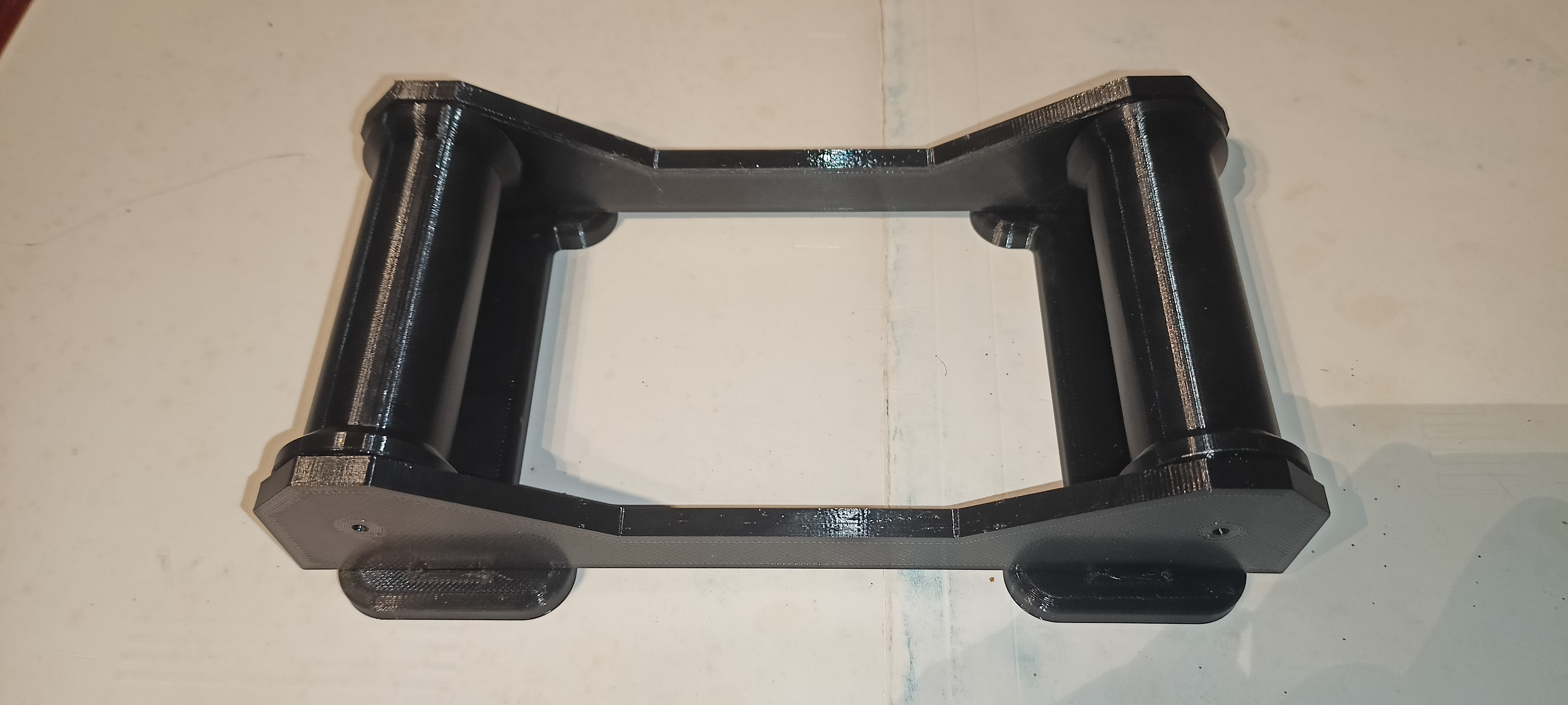 Roller Spool Holder von Nes_t326 | Kostenloses STL-Modell herunterladen ...