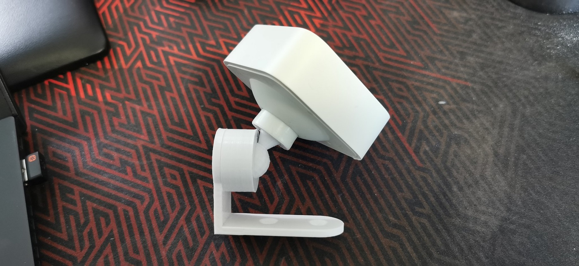 Philips Hue Motion Sensor Wall Mount by Evis Home Lab | Download free ...