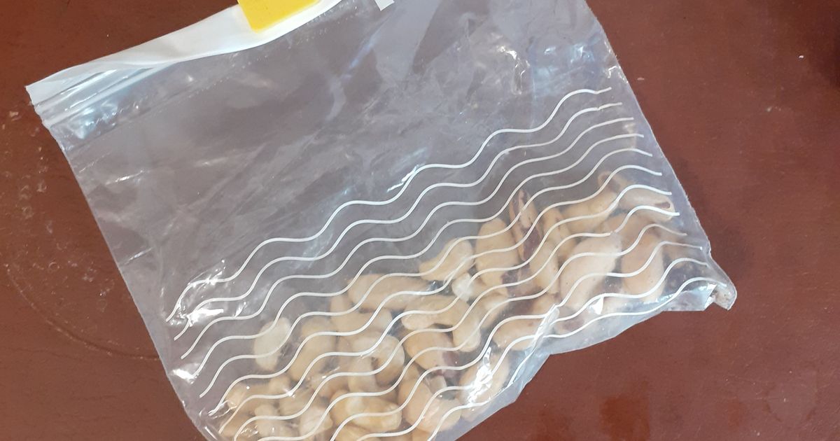 Ziplock Safety Lock n' Hook by ClickModder | Download free STL model ...