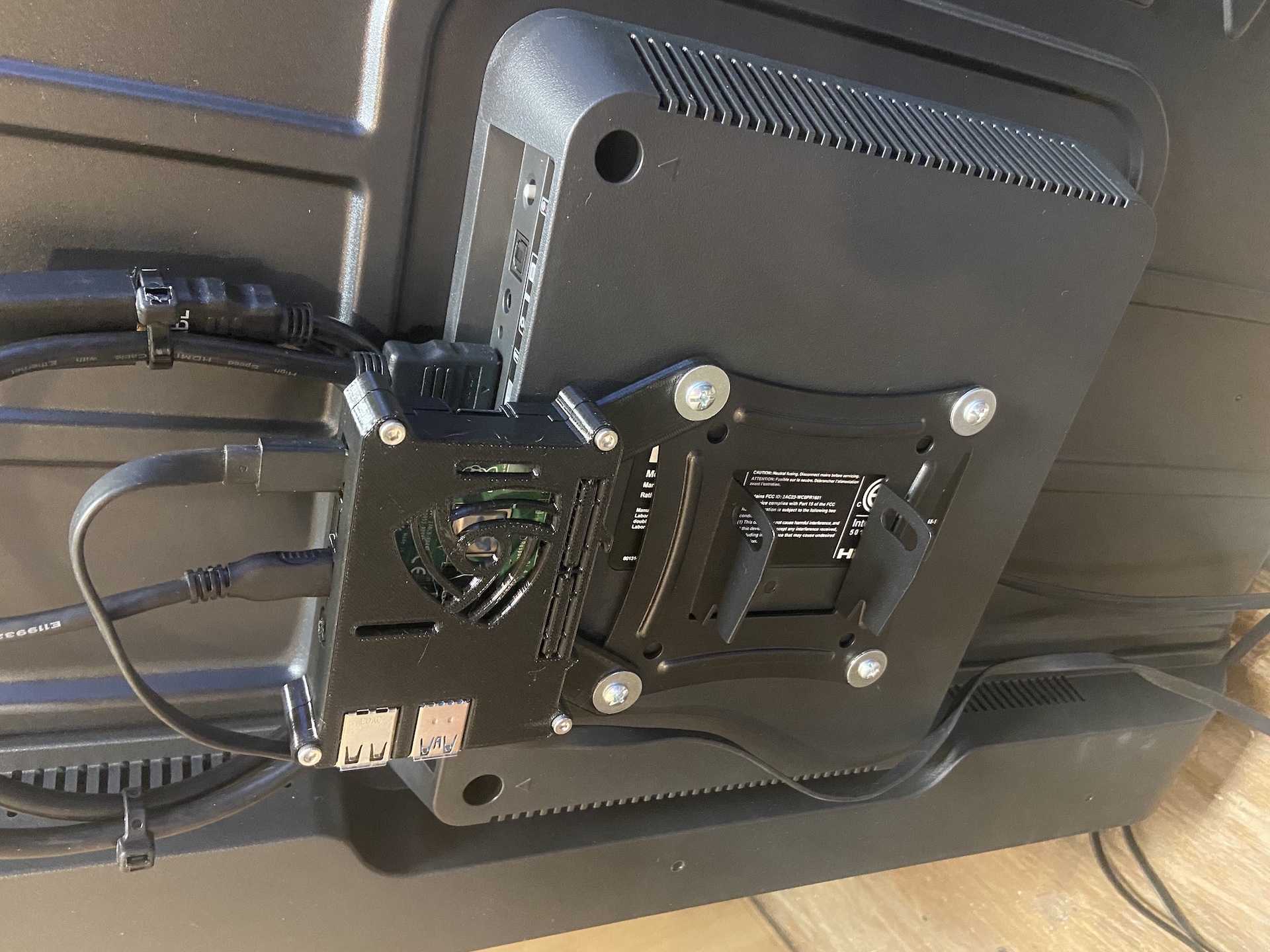 Raspberry Pi Vesa 100 mount by dl33t | Download free STL model ...