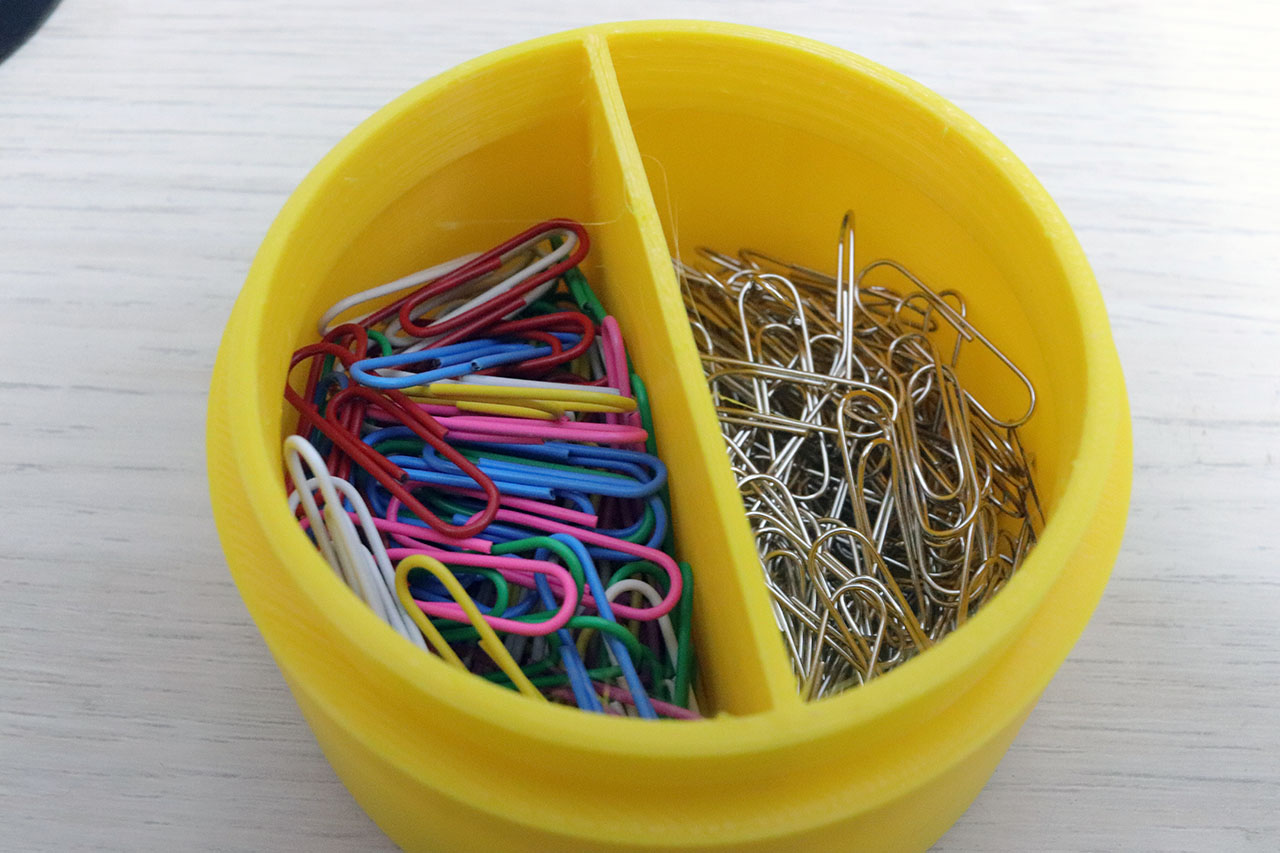 Round (dual) box for clips with screw lid by BricoGeek | Download free ...