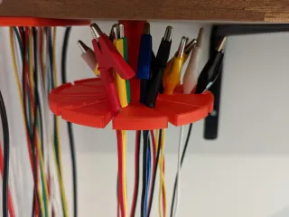 Round test lead/cable holder by Mephisto | Download free STL model ...