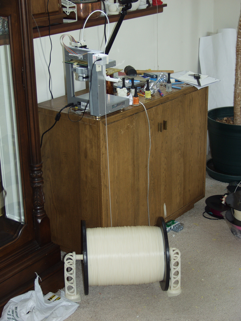 Outrageously Overengineered Filament Stand for ANY Size Reel by Peter L ...