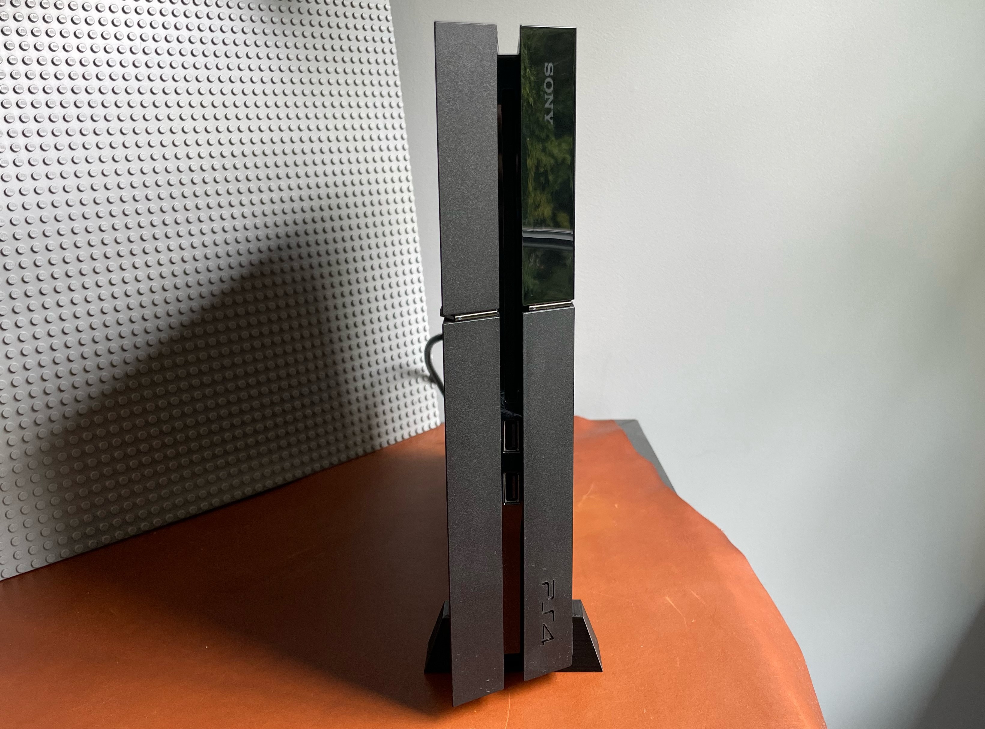 PS4 Stand - Vertical by OneAlmond | Download free STL model ...