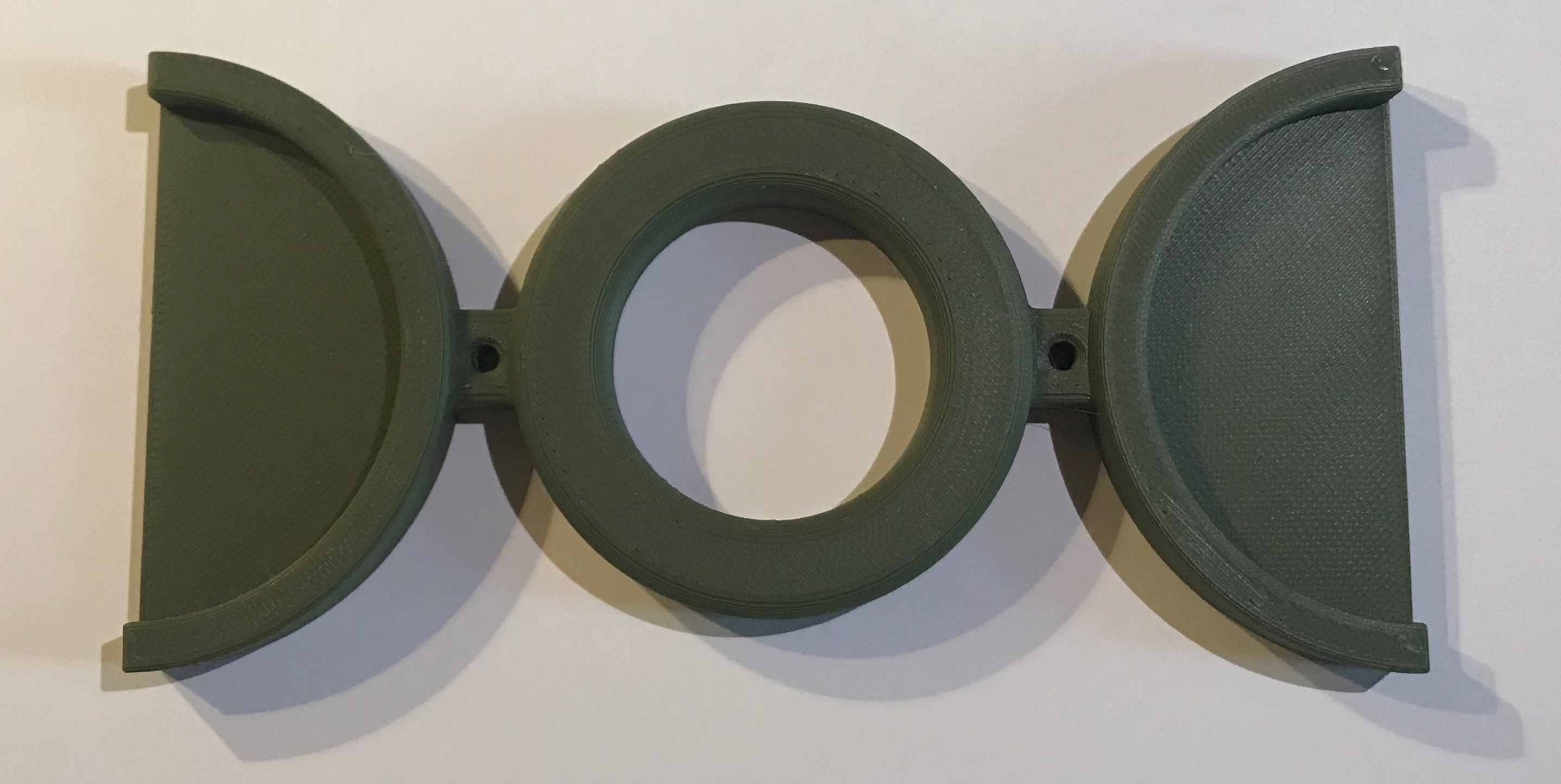 Reinforced take-off 34mm hole for birdhouse with fake shutters (anti ...