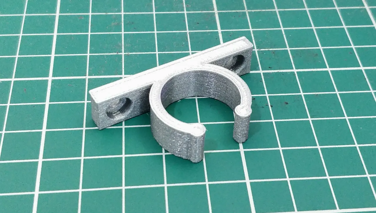 Customisable pipe clip/clamp by lloyd95g | Download free STL model ...