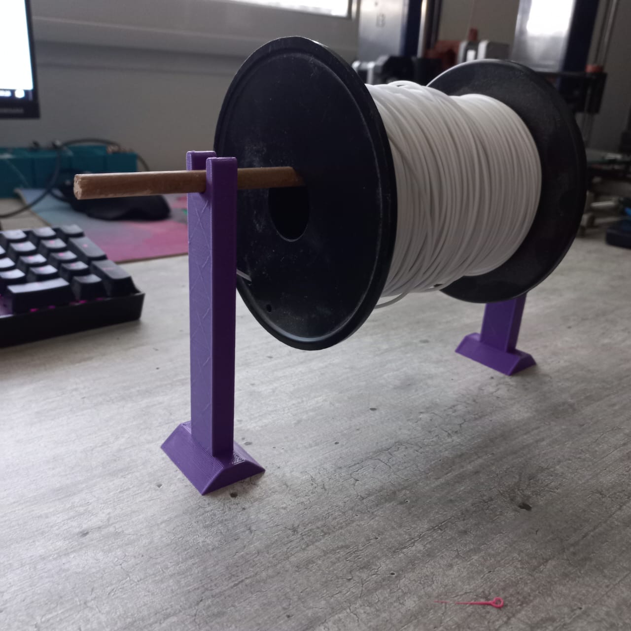 Simple spool holder by MTS | Download free STL model | Printables.com