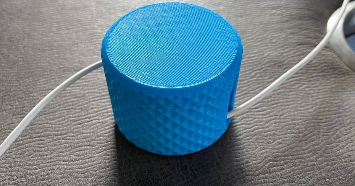 Charger Cable Organizer for 6 foot cable by philb59 | Download free STL ...