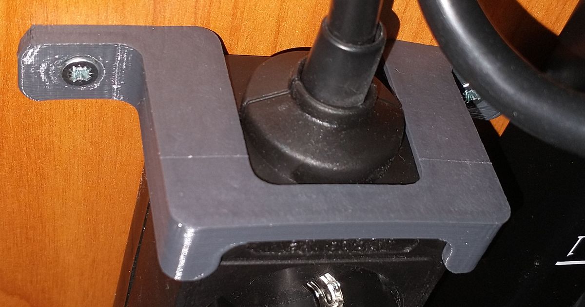 Parametrised Power Strip Mount with Rounded Corners by jeroenrnl ...