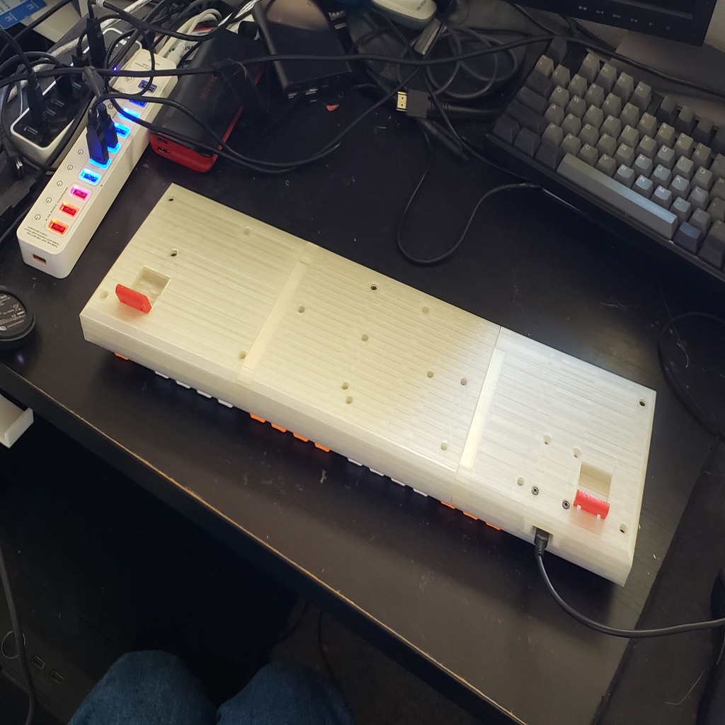 Update, Full custom 104 Keyboard, Case V2 by robotcans | Download free ...