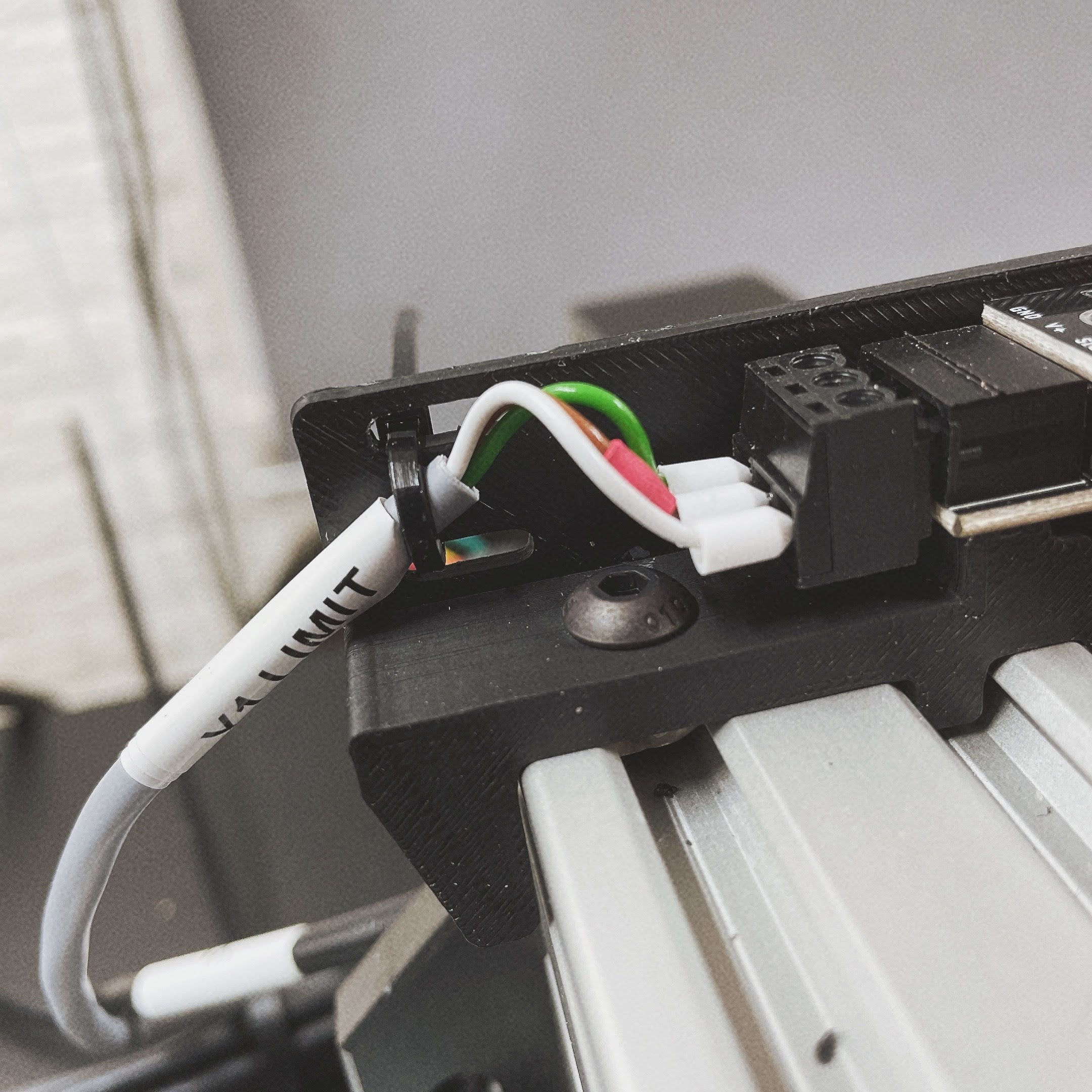 BASt RatRig / OpenBuilds CNC adjustable Y-Limitswitch mounts by BASt ...