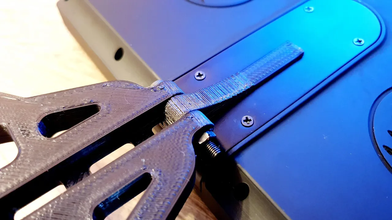 Eachine LCD 5802D 5802S 5 8 Ghz FPV Monitor Stand von tboss Kostenloses STL Modell herunterladen Printables