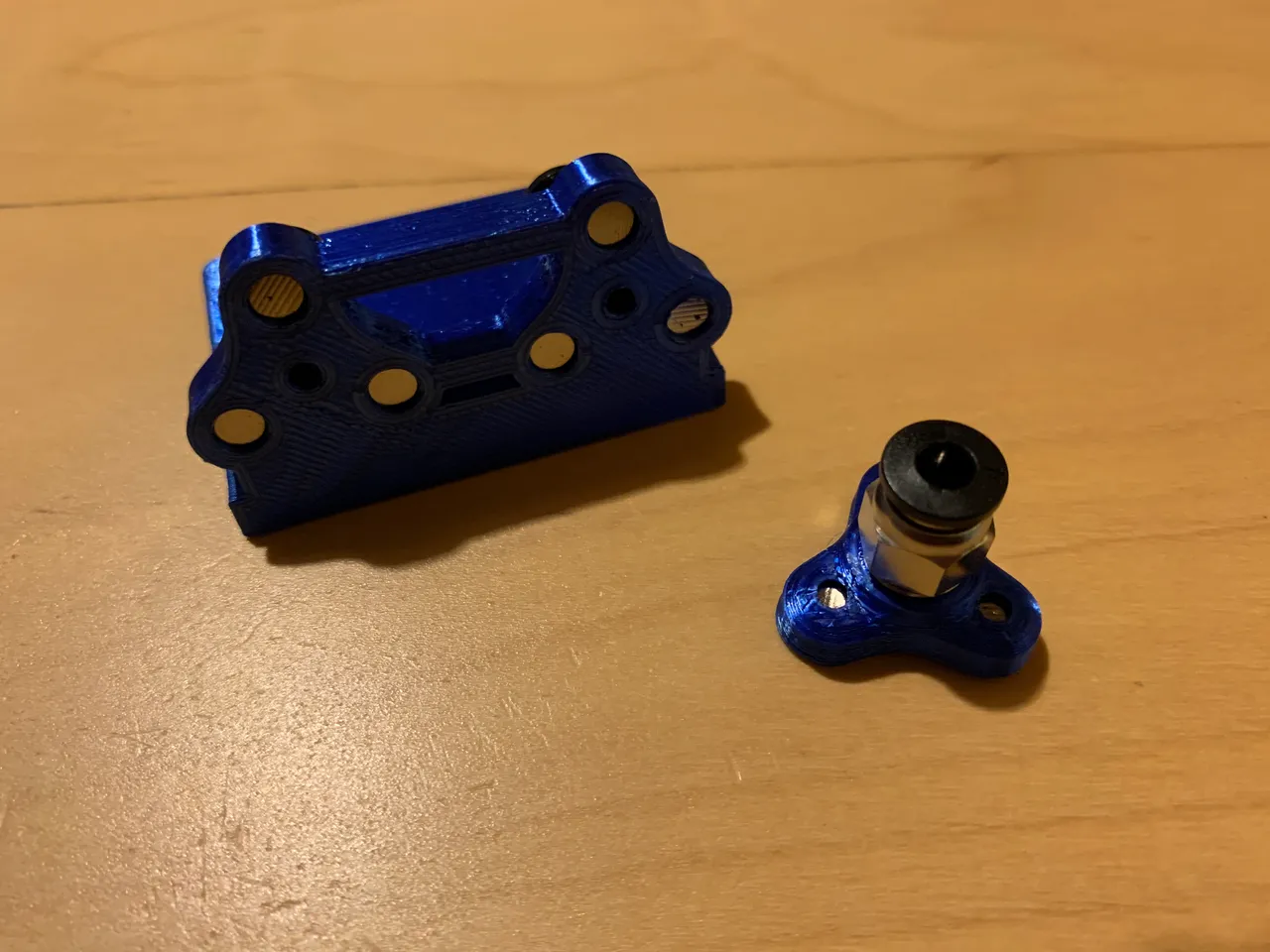 Dual magnetic PTFE Joiner (Innie) with mounting holes by DDDavid ...