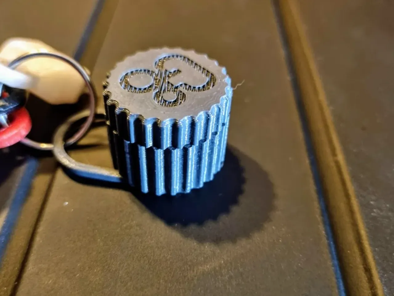 MicroSD card holder keychain by Guido | Download free STL model ...