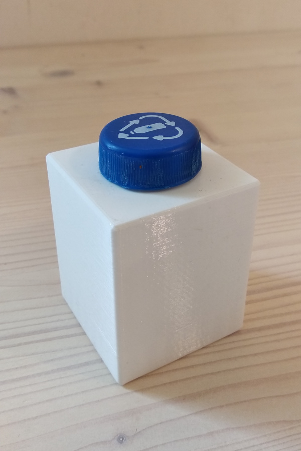 Stackable lego-like box using pop bottle caps by ateldsign | Download ...