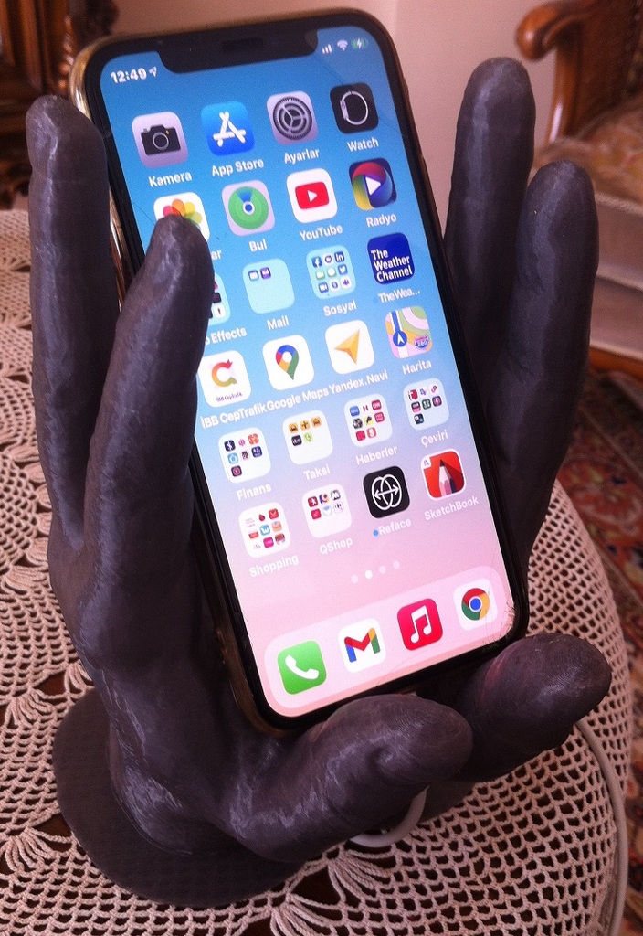 Hands as Phone Holder by Botcan3D | Download free STL model ...