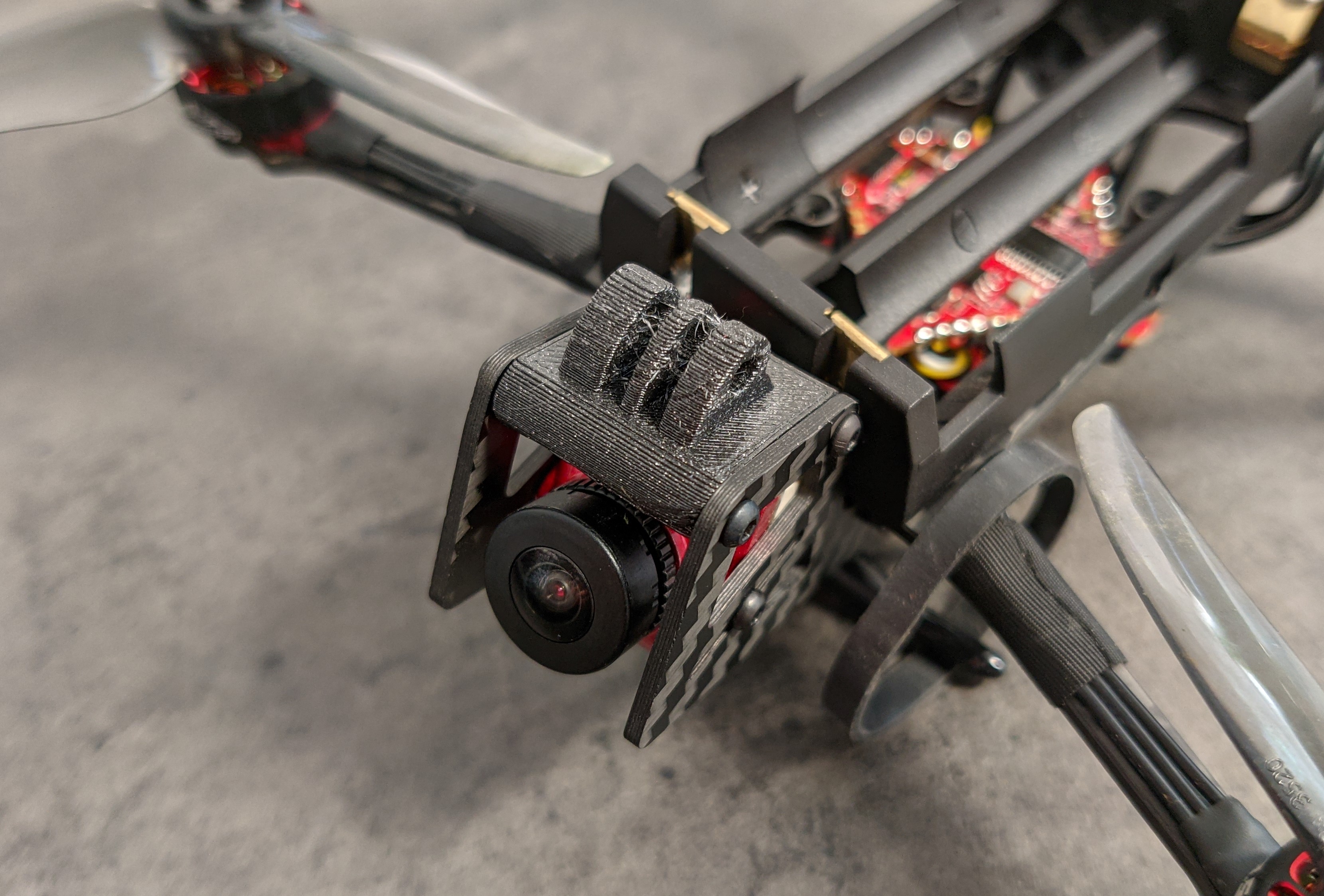 Rekon 35 - RunCam Thumb Mount by FlyingT | Download free STL model ...