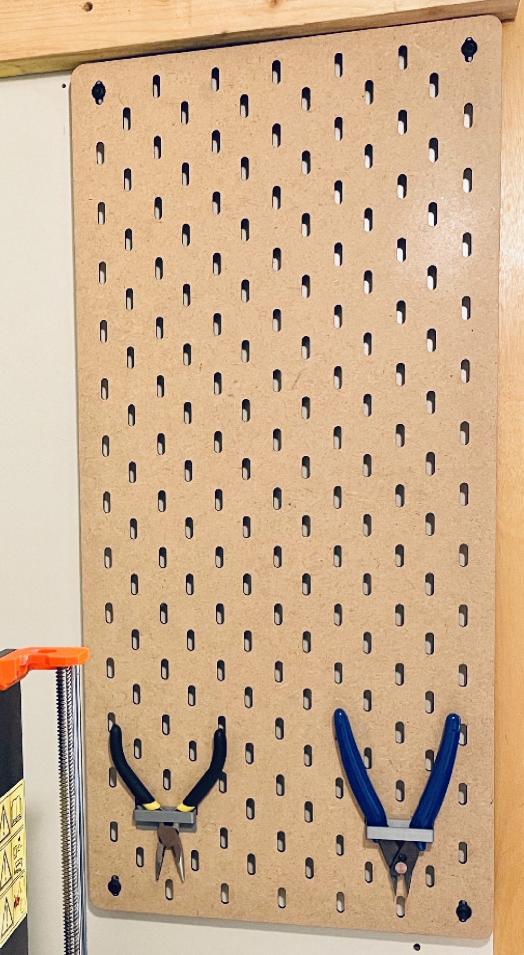 DIY Skadis pattern Pegbord and Inserts (dxf lasercut file incl.) by chrisb | Download free STL ...