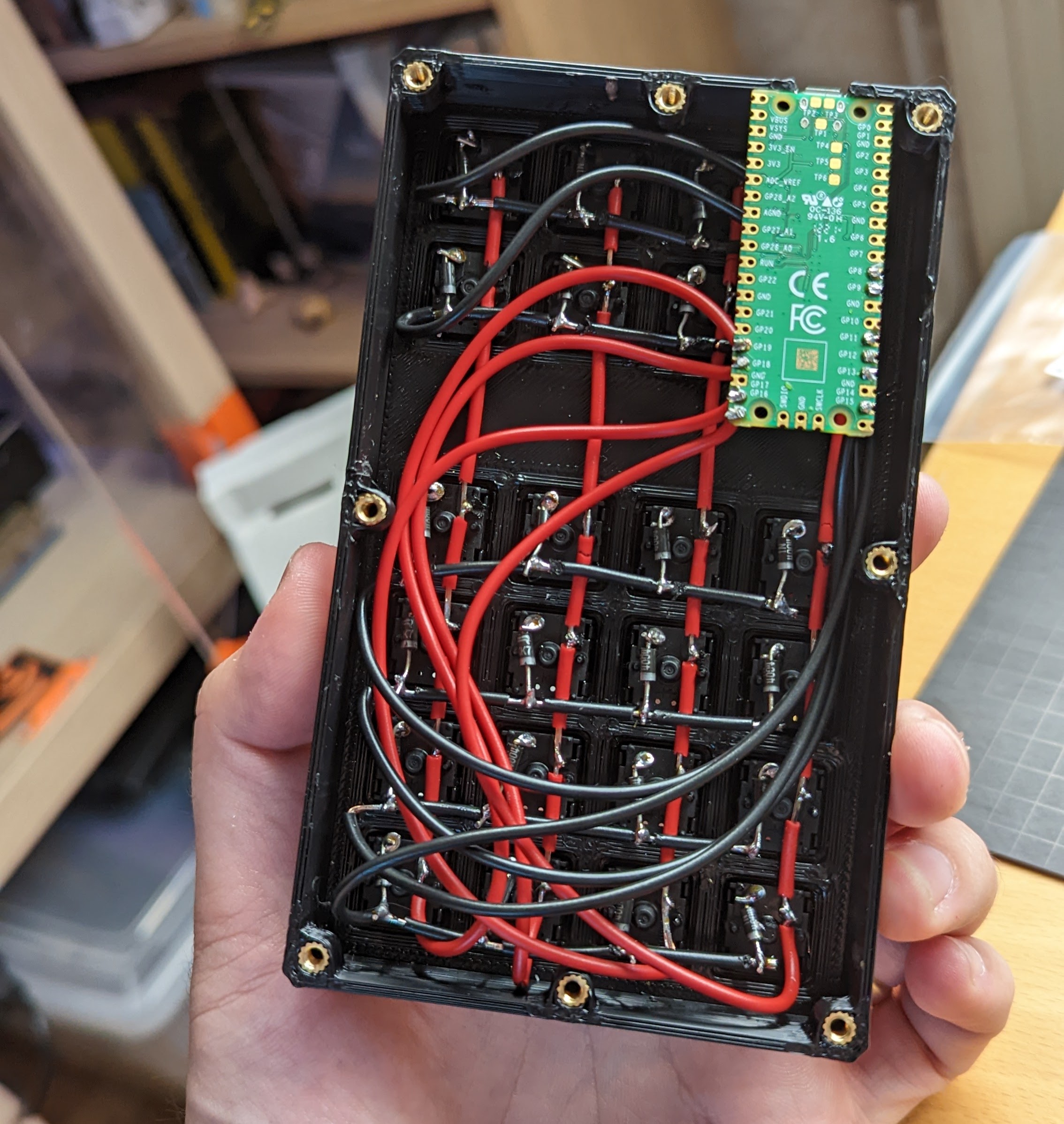 6 x 4 Macro pad with Number keys for RPi Pico by SanderG | Download ...