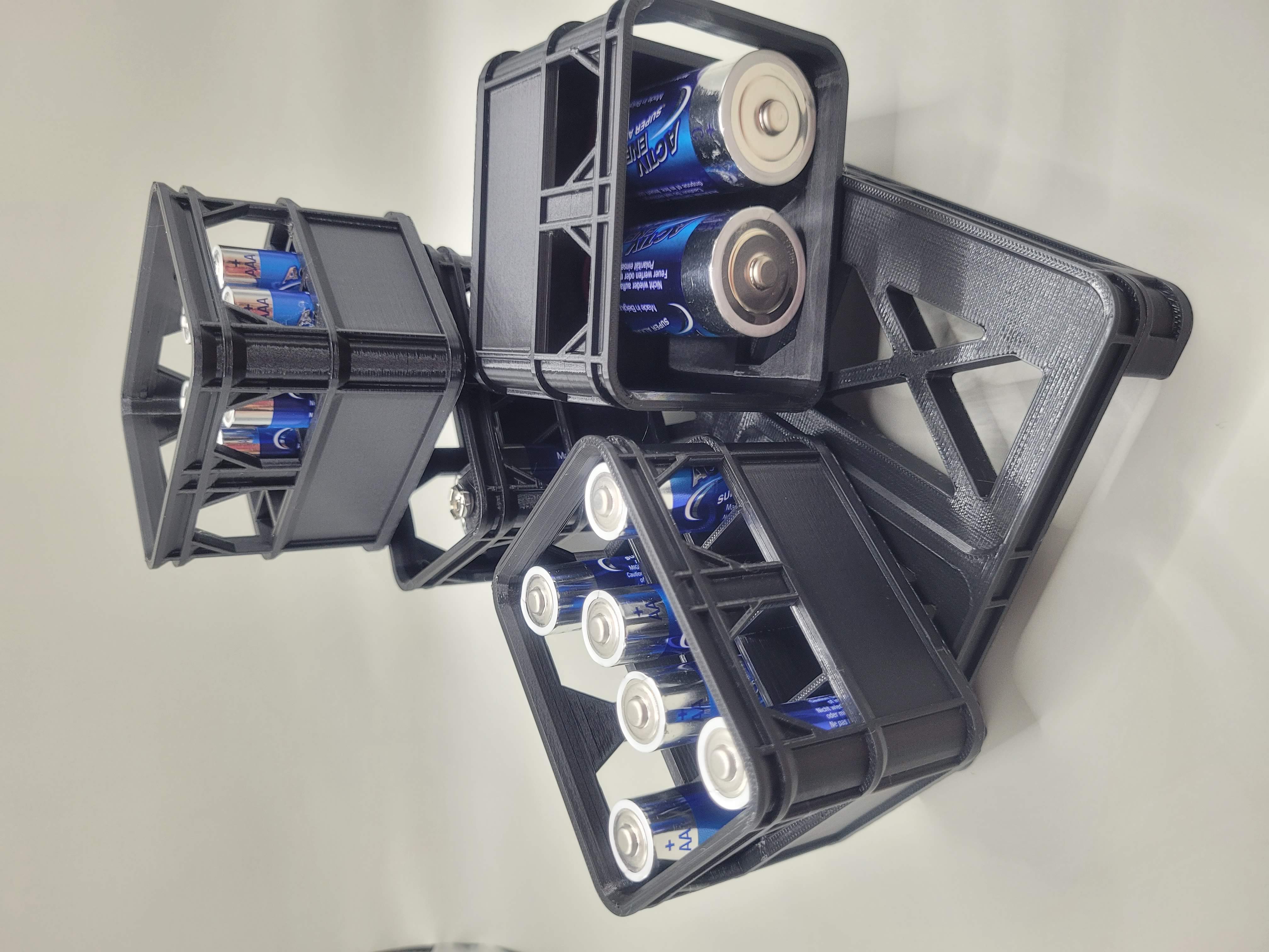 Form-fitting stackable batterie-crates with europallet for storing ...