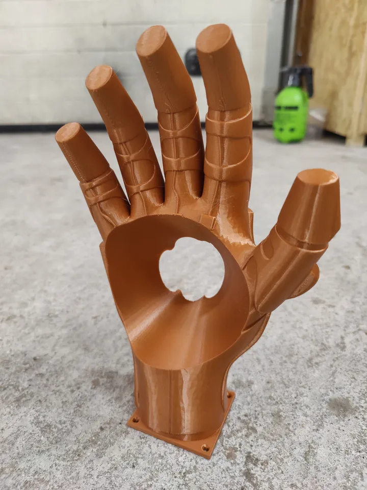 C-3PO funnel holder wallmount by Ande | Download free STL model ...