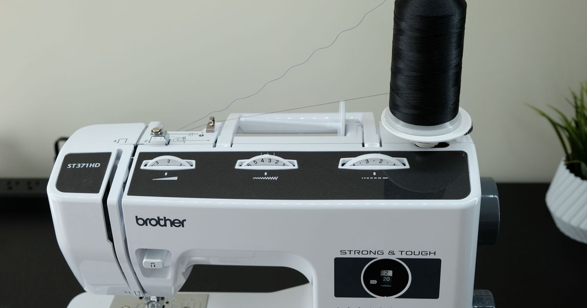 Thread Spool Pin Adapter by scholtzan | Download free STL model ...