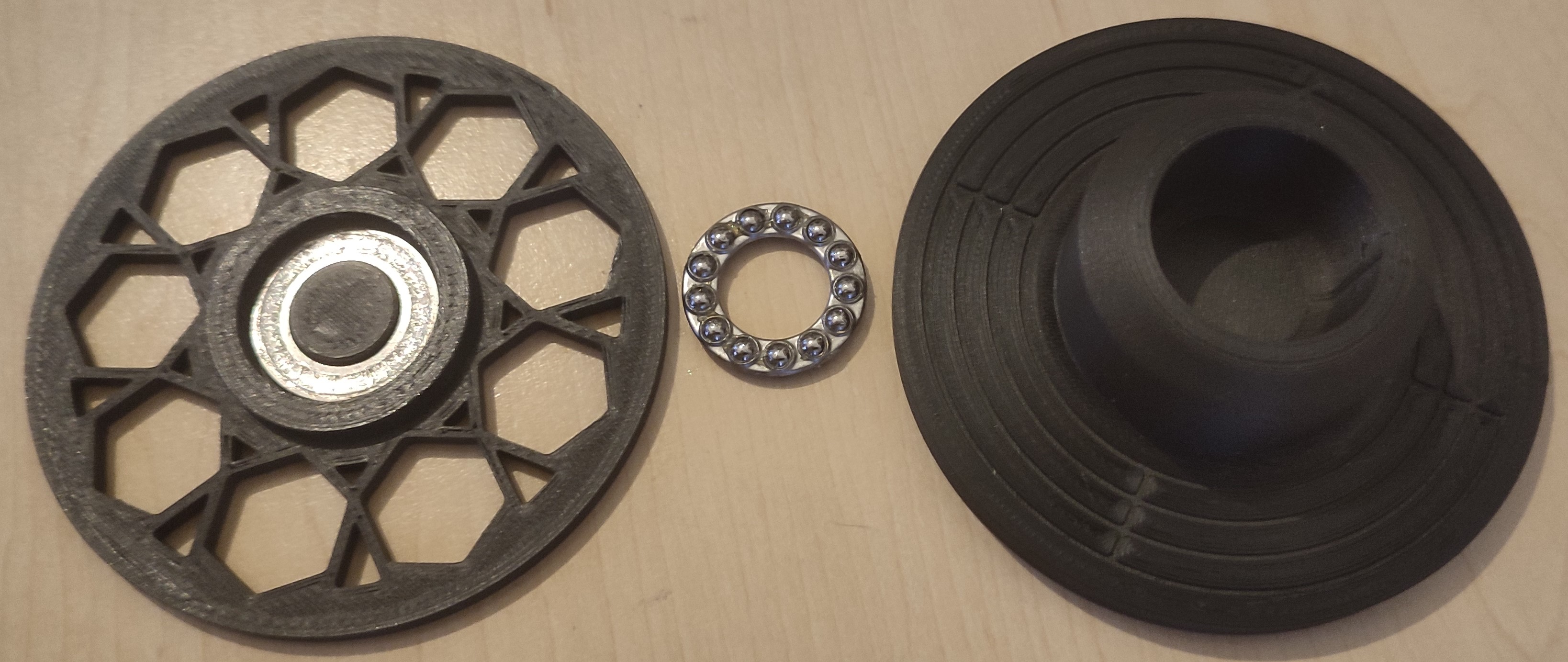 Horizontal Filament spool holder / roller for deformed spools by Lucas ...