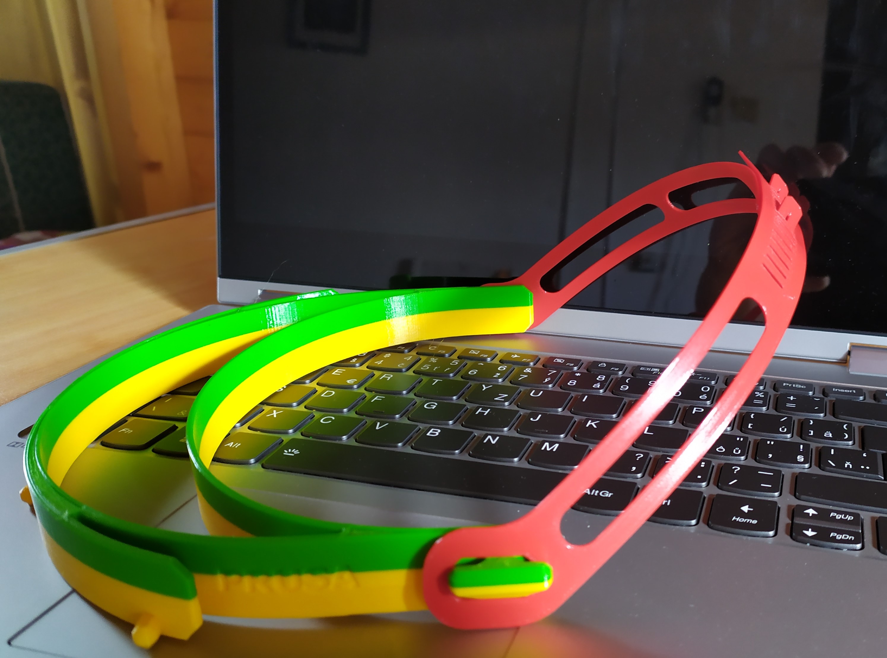 Flexible strap for Prusa face mask (thicker version) by PepaProch ...