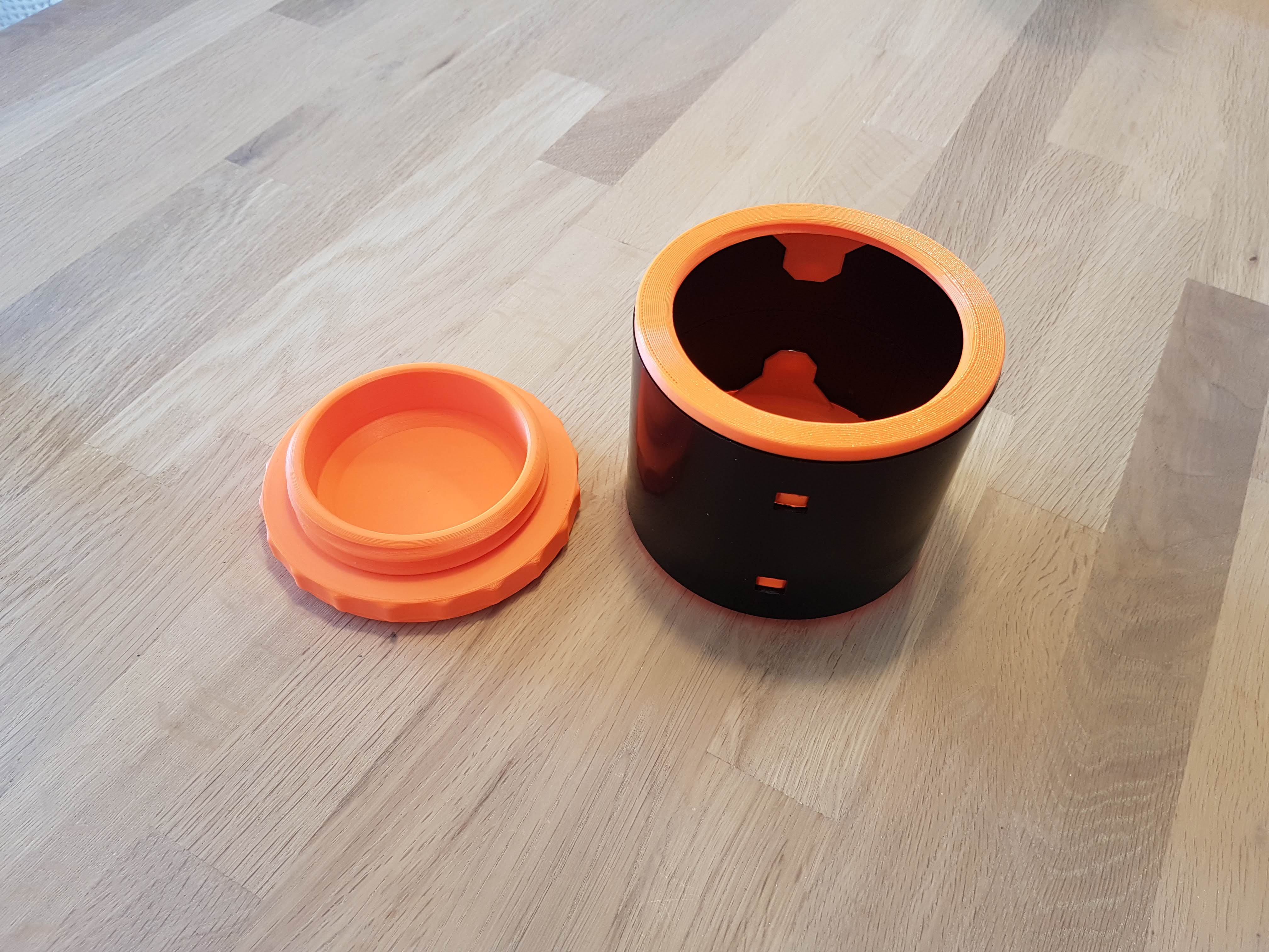 Filament Spool Container - Screw Lid by Fredslund | Download free STL ...