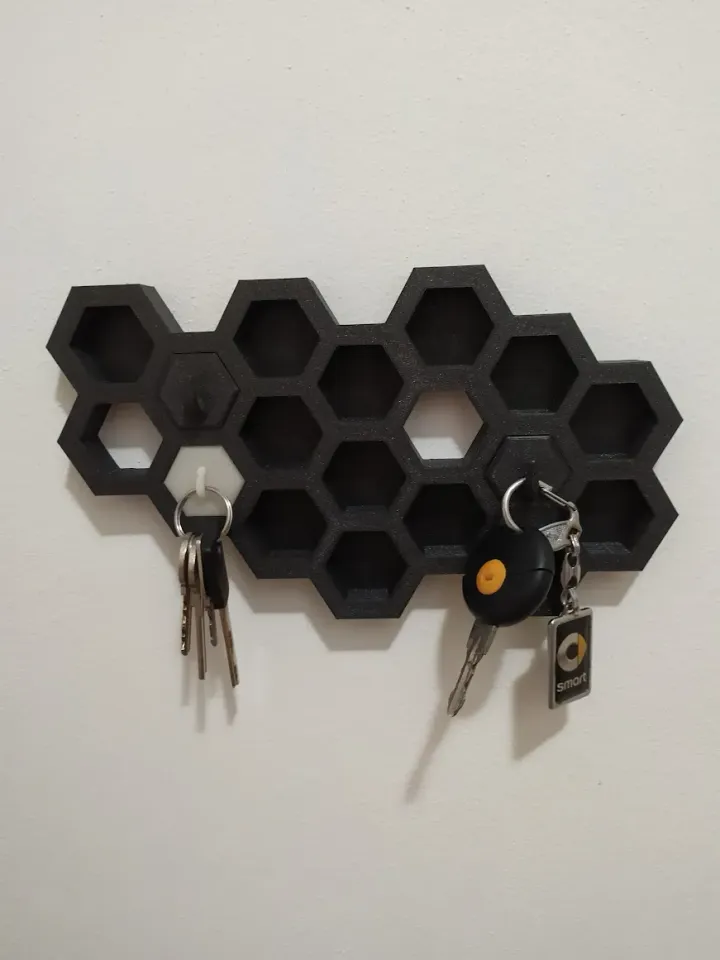 Honeycomb wall key holder by Zajda | Download free STL model ...