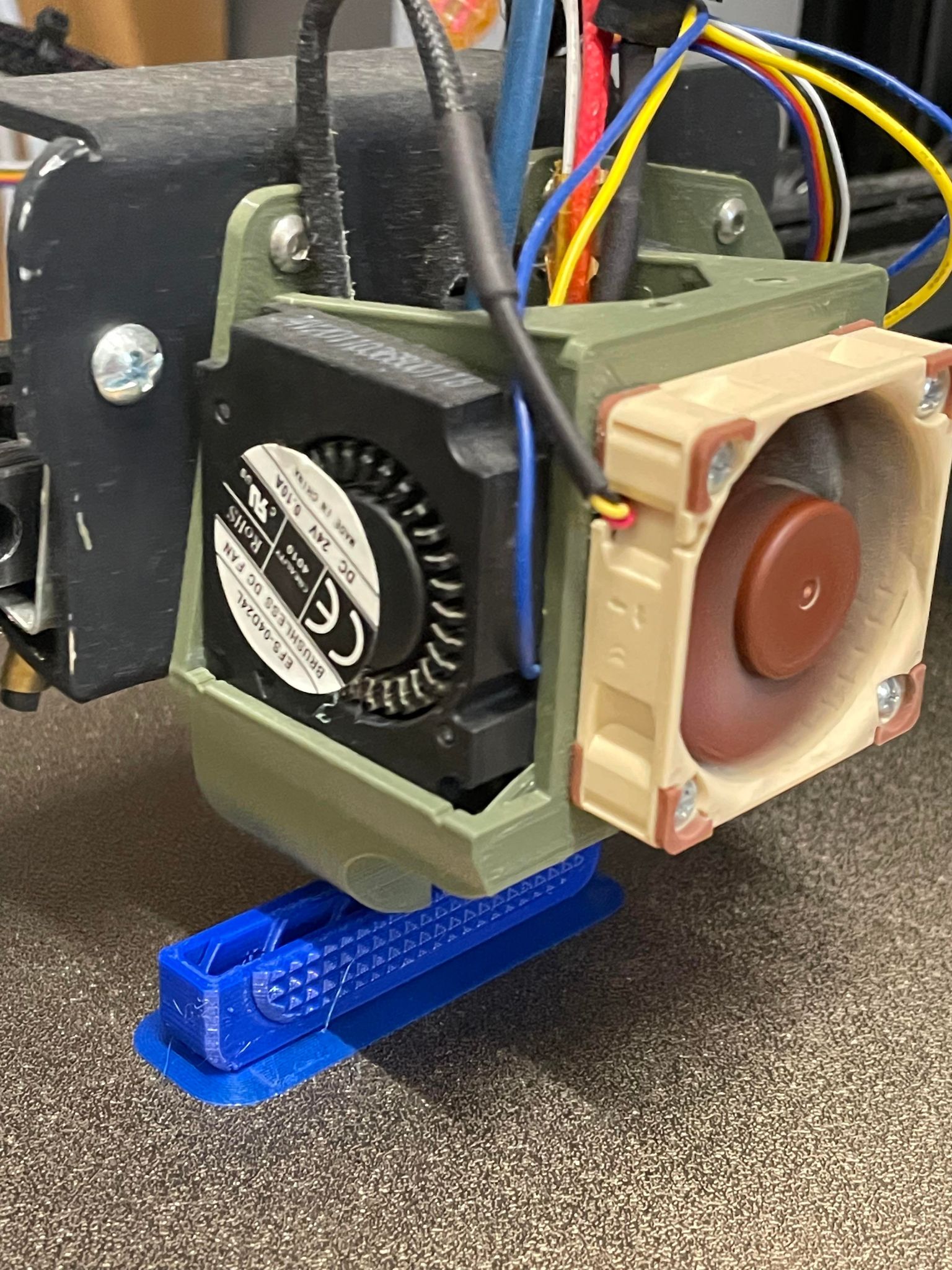 Ender 3 Max Duct 0Yoffset CrTouch mount. by Thorgraum | Download free ...