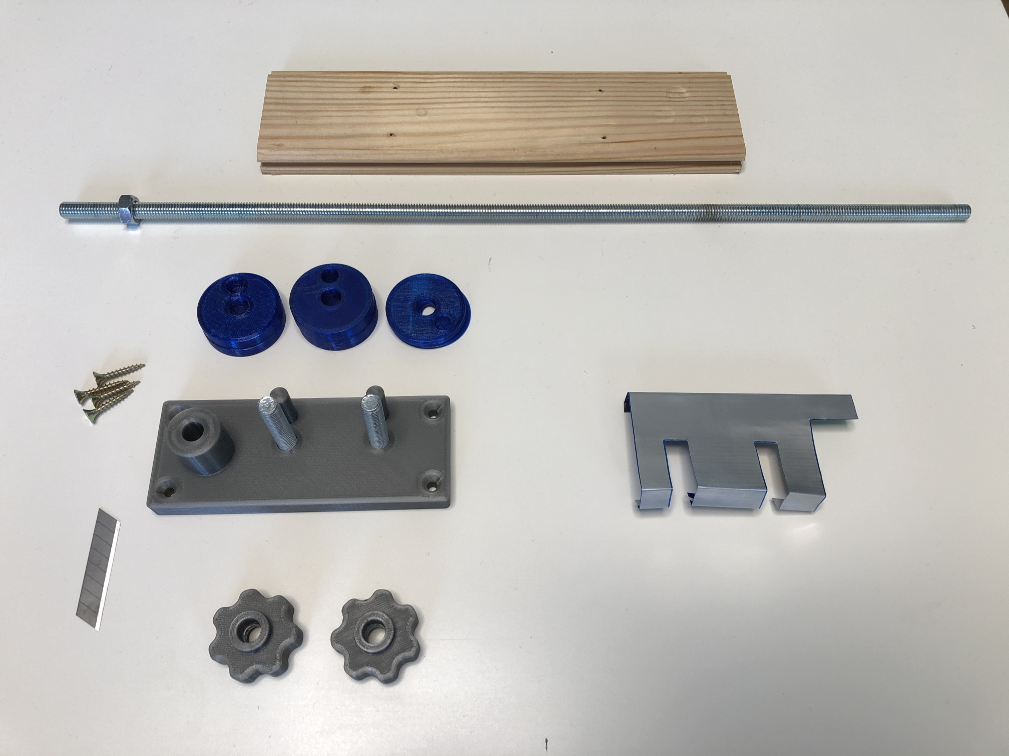 Simple PET Bottle Cutter by mirabatek | Download free STL model ...