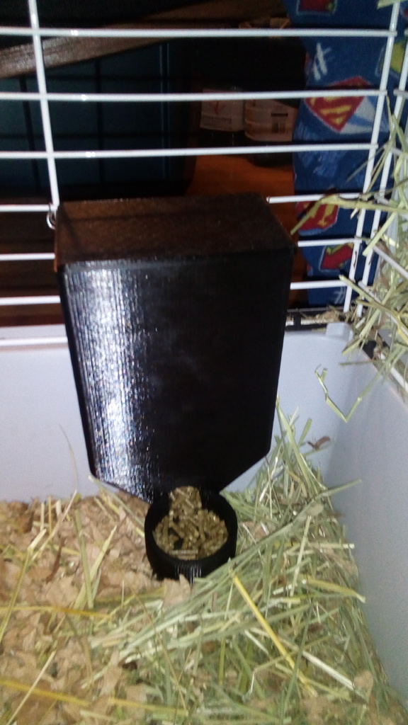 Cage Gravity Feeder for small animal by DJ_Foot | Download free STL ...