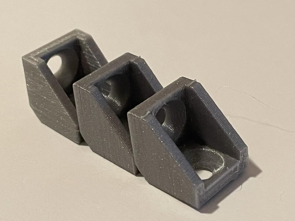 Standard Bracket 20x20 mm by GeertL | Download free STL model ...