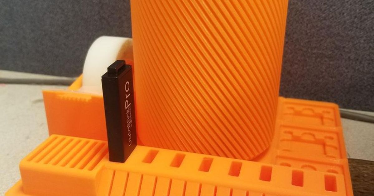 Gridfinity 2x2 Tactile Spiral Vase Pen Cup por cb88 | Descargar modelo STL gratuito | Printables.com