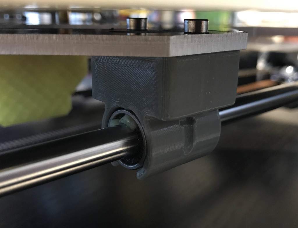 Extended LM8UU Bearing Mount by GatCode | Download free STL model ...