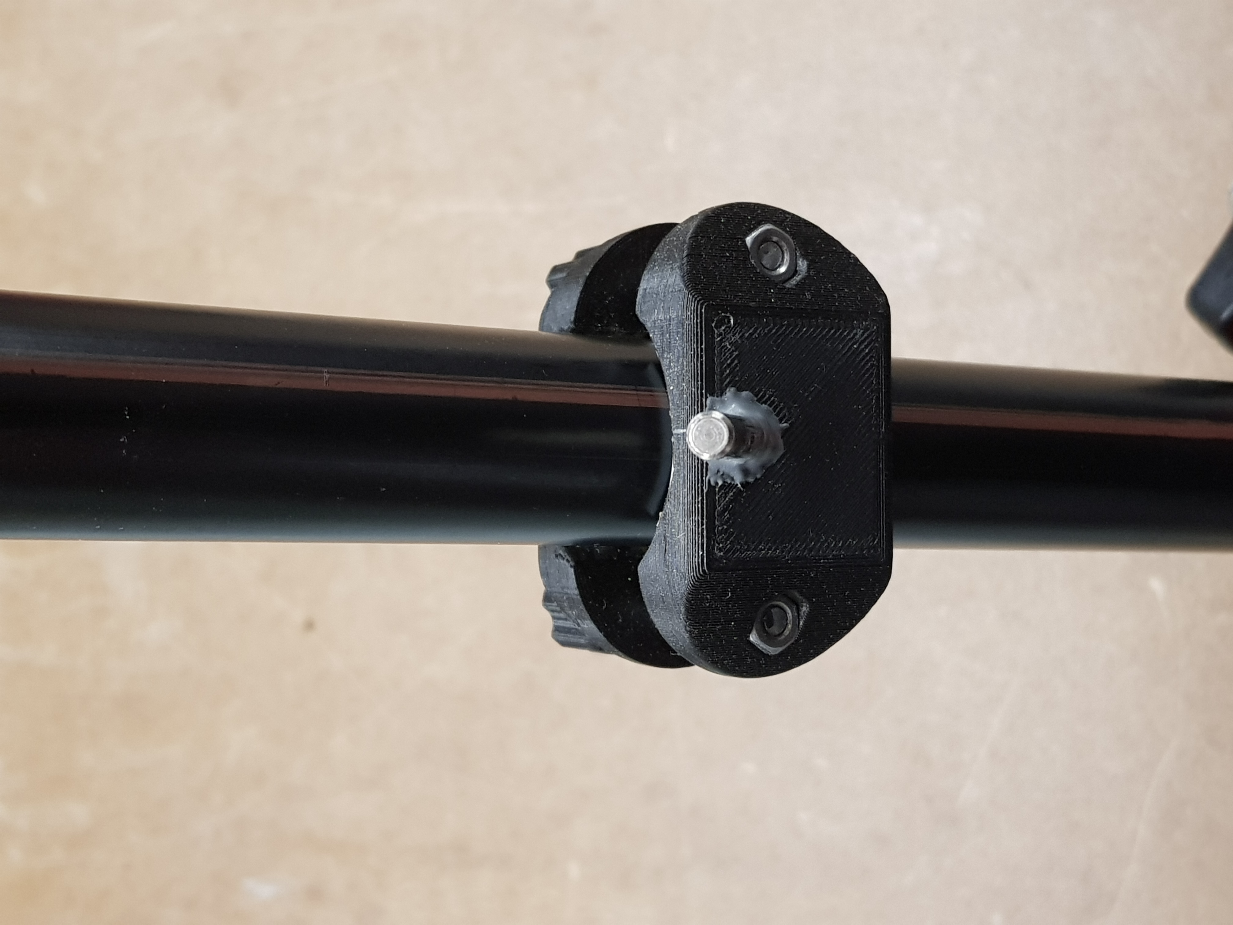 Pole Clamp von HAMMER_T | Kostenloses STL-Modell herunterladen ...
