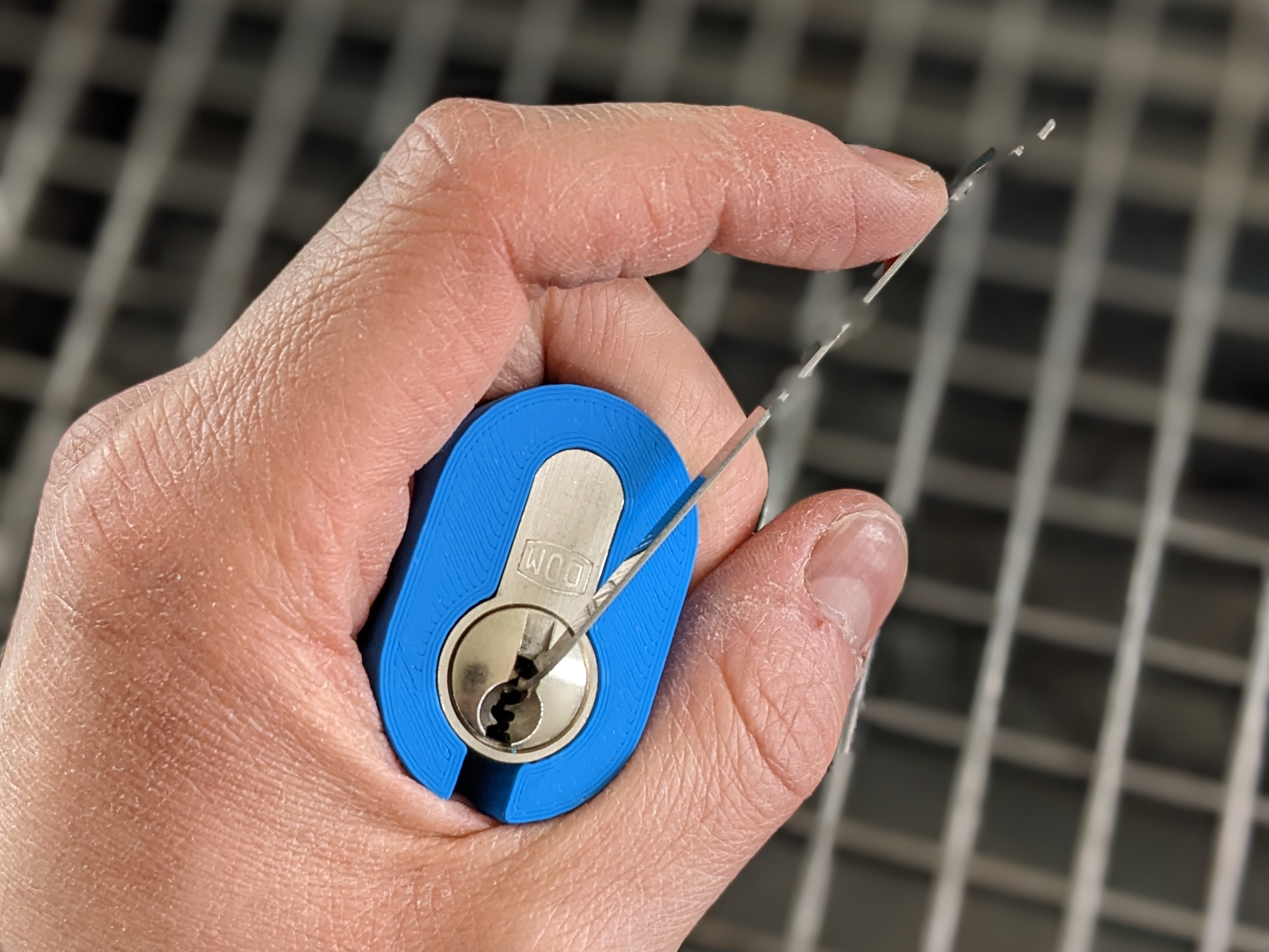 Lock Holder for Euro Cylinder Locks (handheld & vise) by effae ...