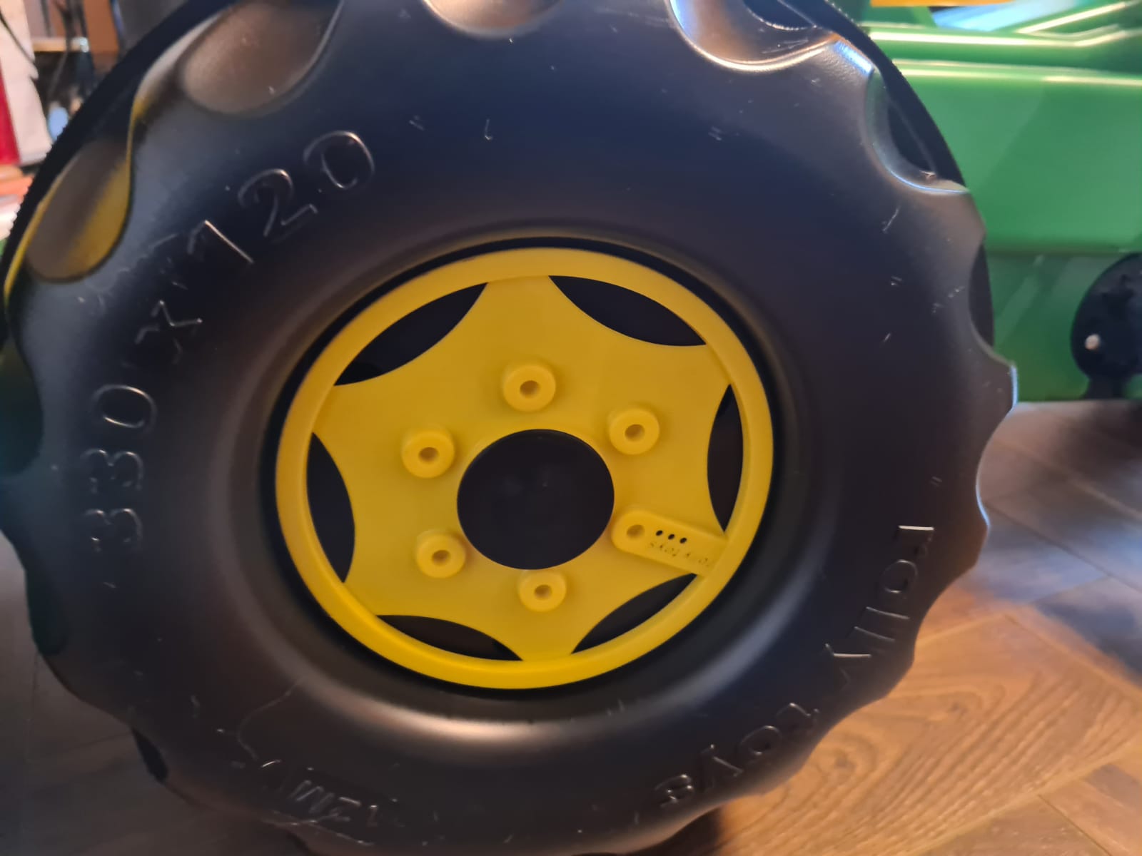 John Deere Tractor Wheel Cap Toy by Miro J. | Download free STL model ...