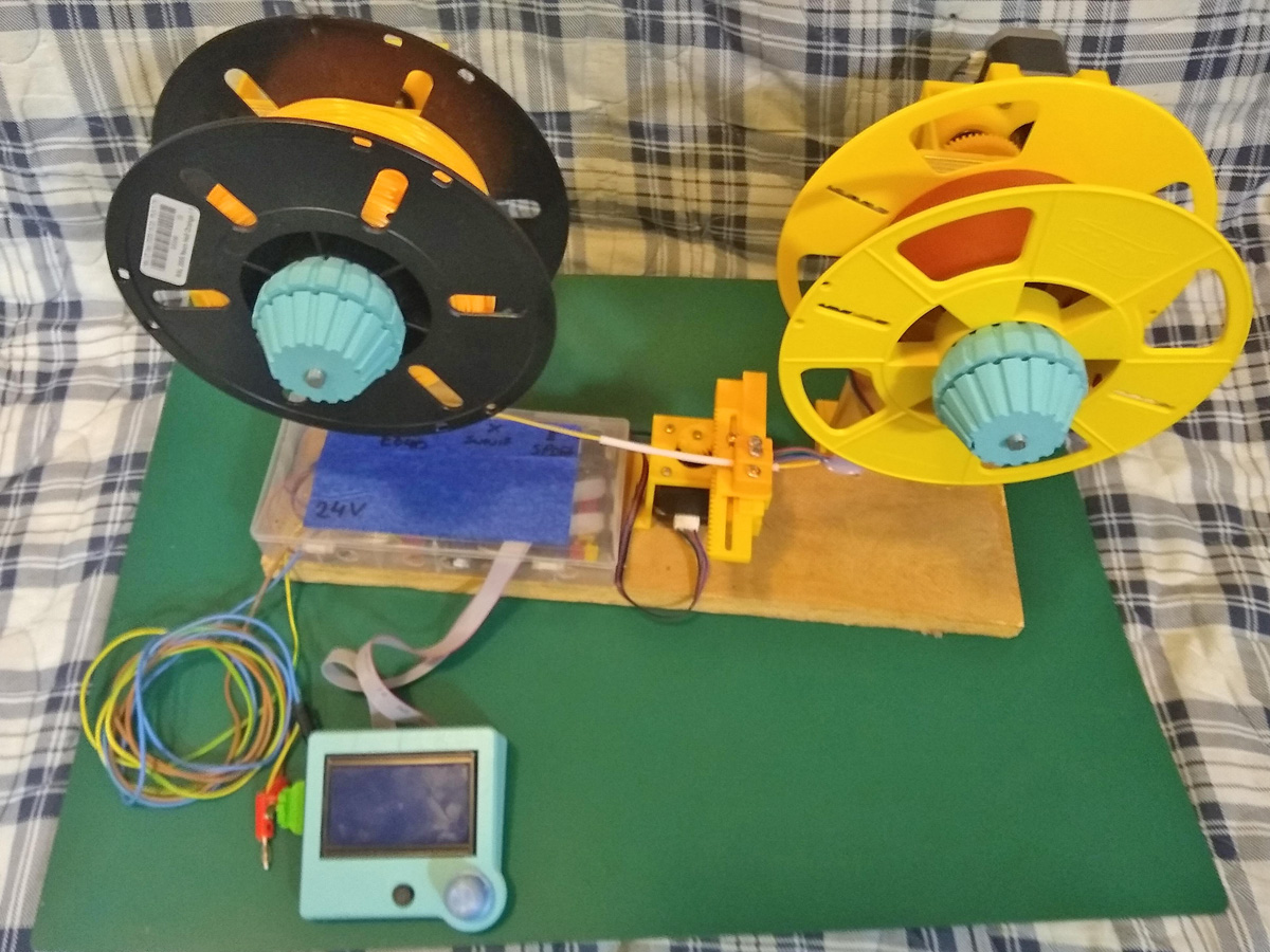 Respooler v0.1, Rewind your filament by Coat | Download free STL model ...