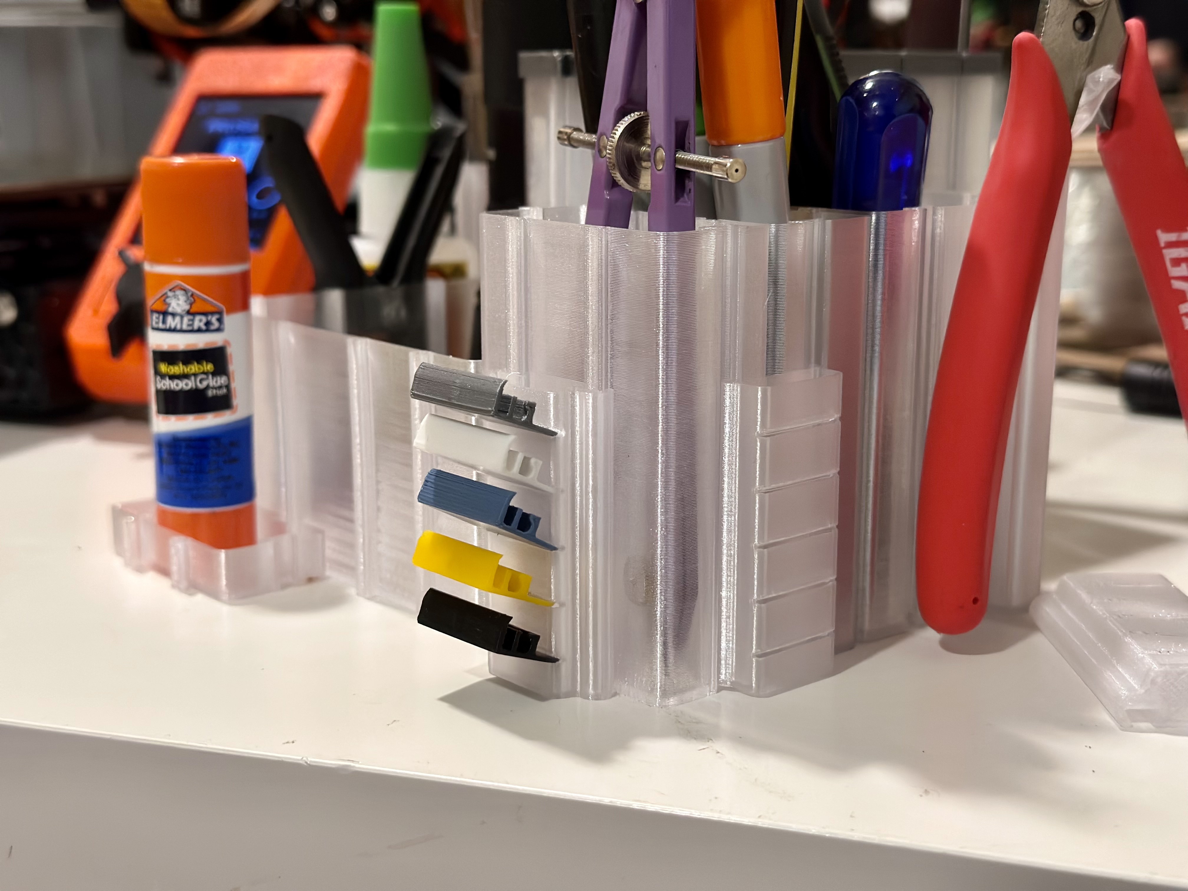 Grandma's Favorite Filament Clip Rack for Ultimate Vase Mode Desk ...