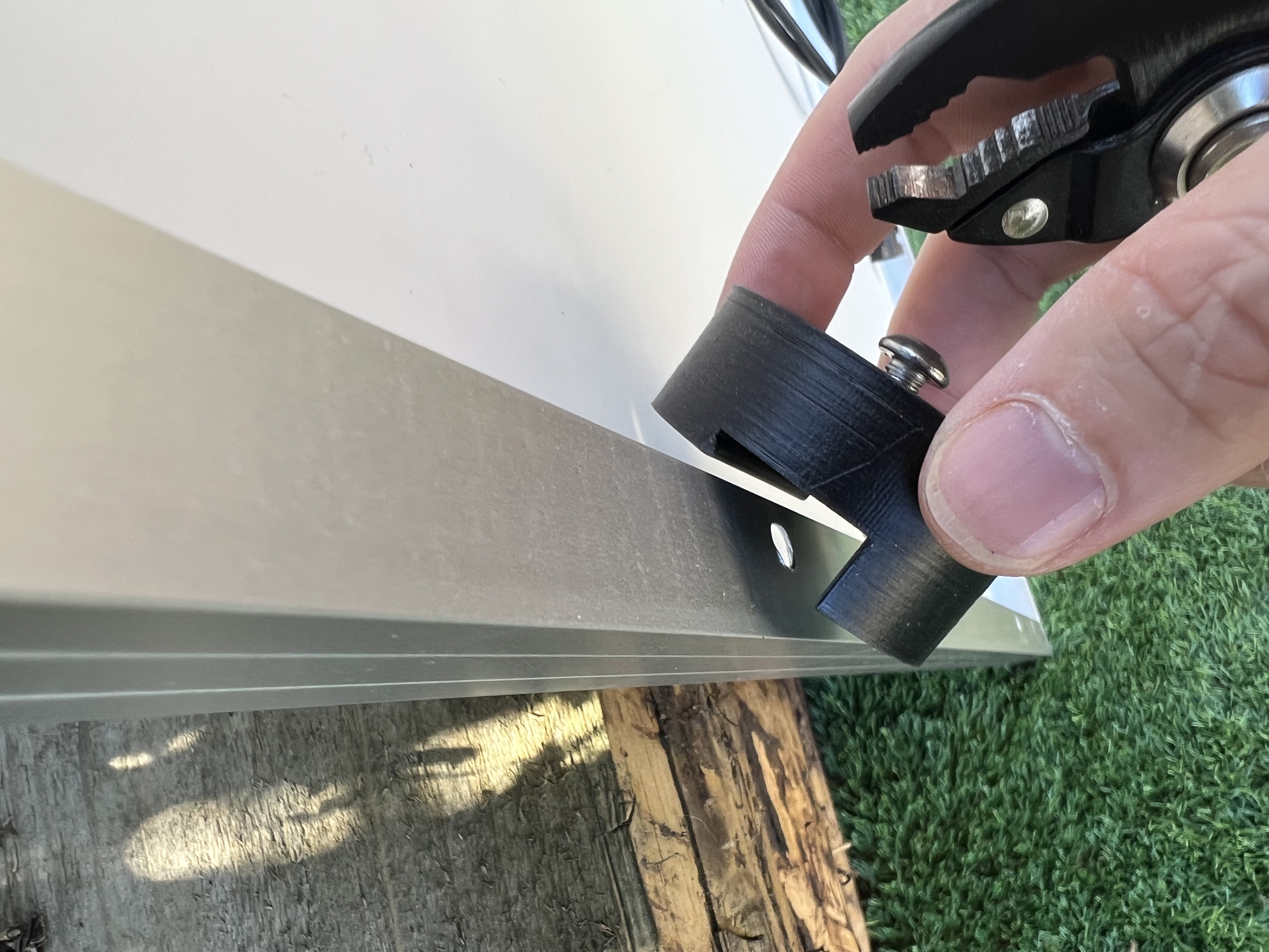 Magnetic Solar Panel Roof Mount by DD3D | Download free STL model ...