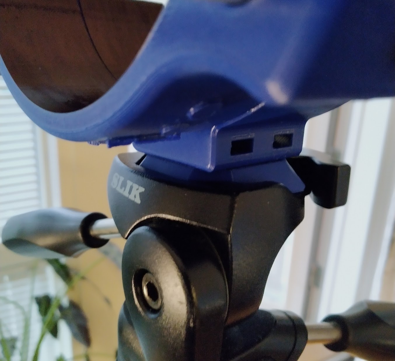 Slik Tripod 50x50mm mount by Rhan | Download free STL model ...
