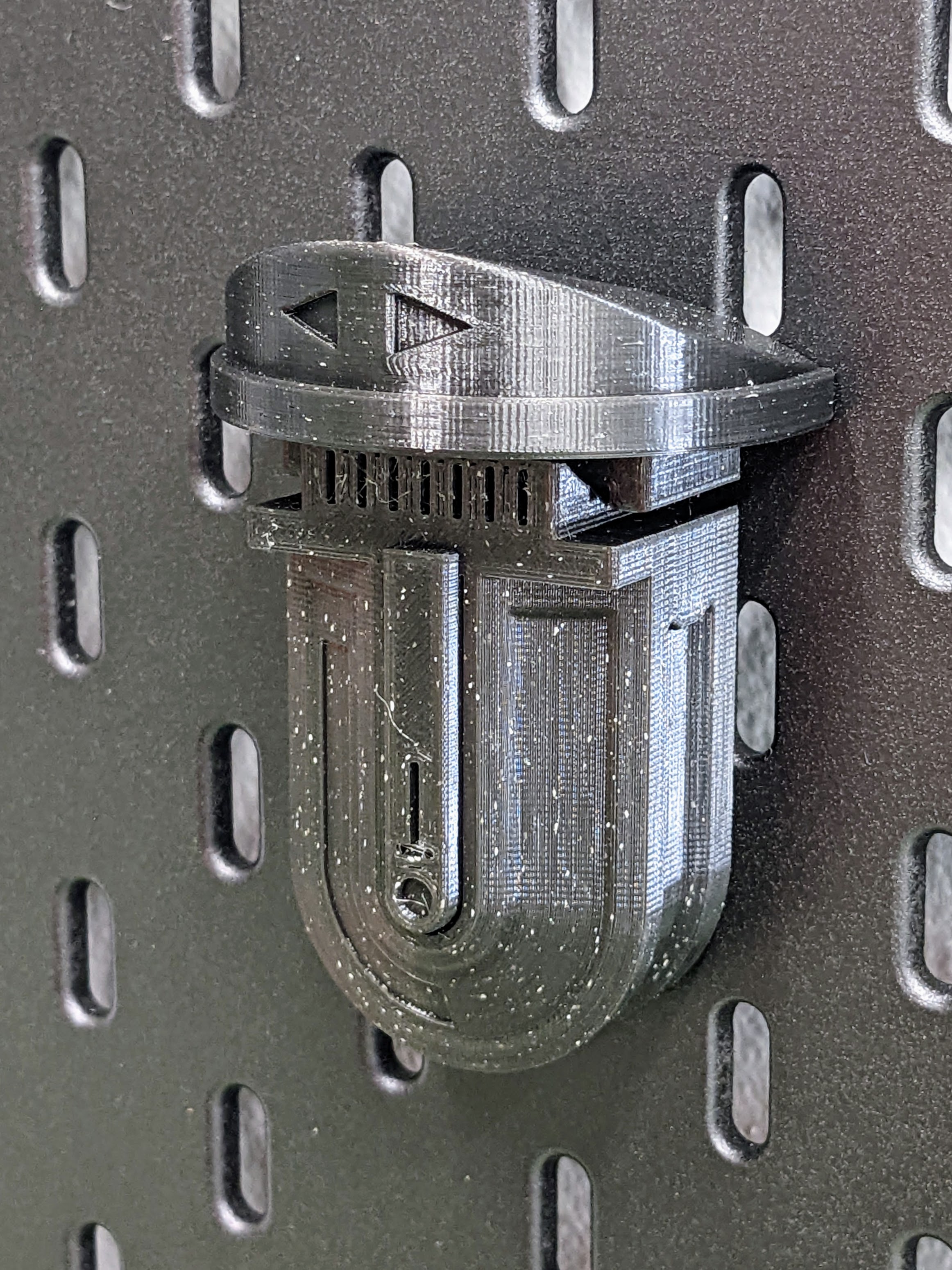 Boba Fett inspired Headphone Holder with Lock and Key System for Skadis ...