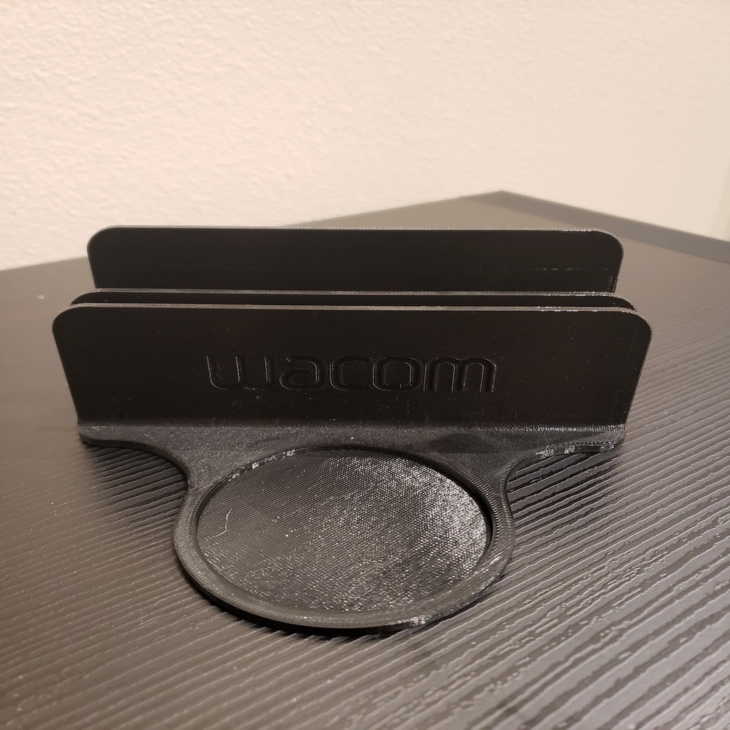 Wacom Intuos Pro Tablet & Pen Stand von furfoxsake | Kostenloses STL ...