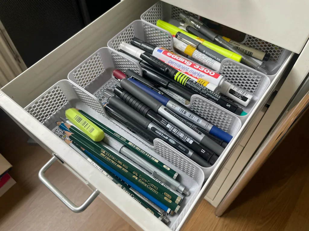 Filament efficient pen tray (19g) by lord_edel | Download free STL model | Printables.com