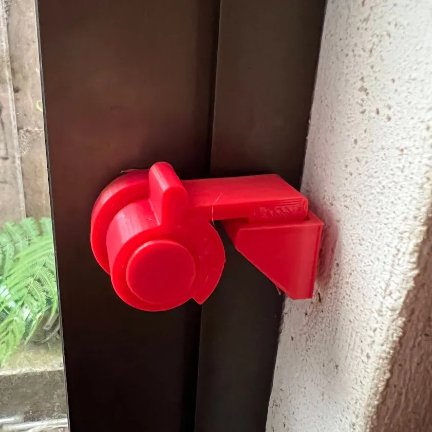 Simple Lock for Sliding Door by Franklin Garcia | Download free STL ...